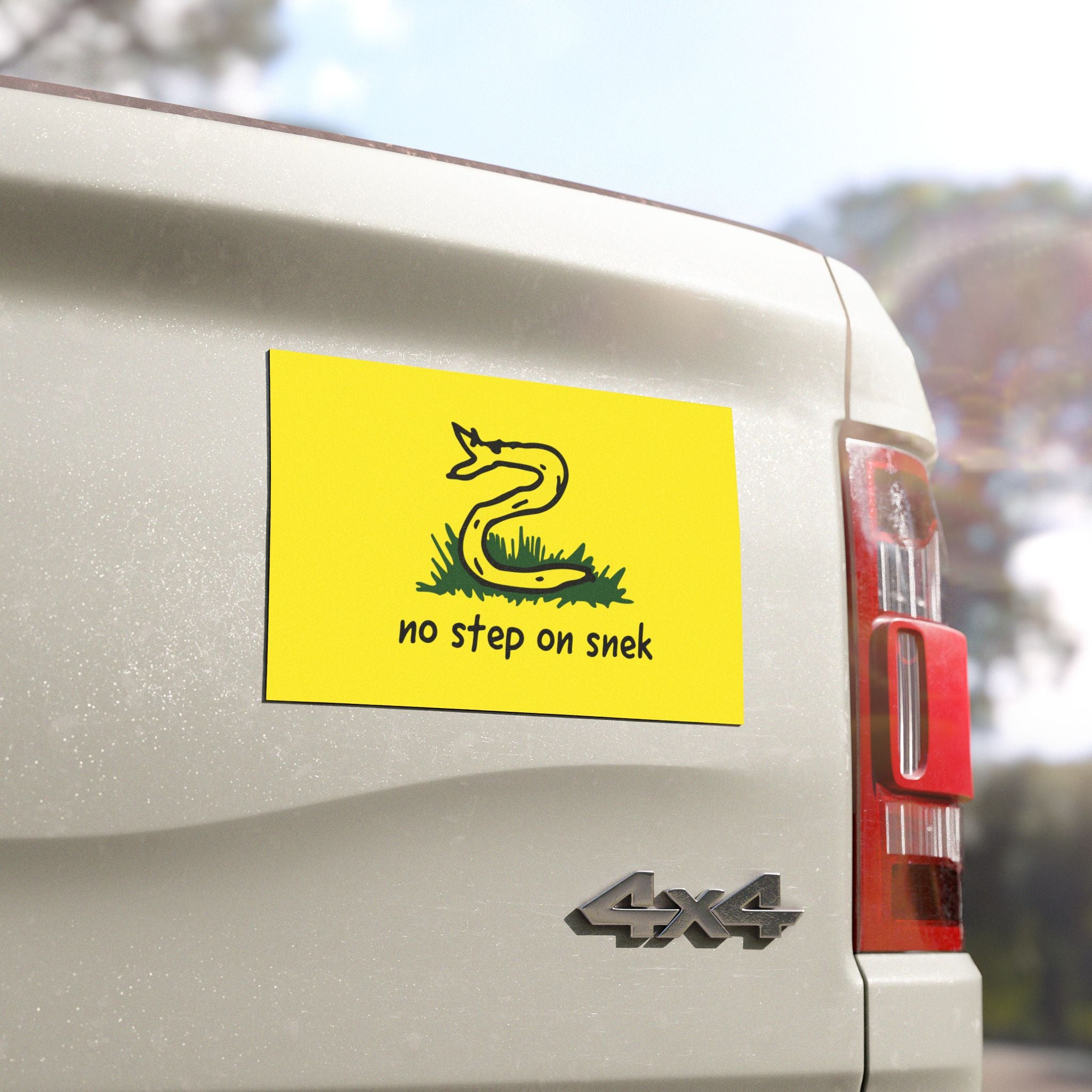 No Step On Sneck Magnet – Blue Falcon Awards